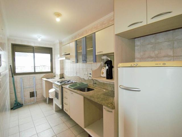 APARTAMENTO 200 METROS DA PRAIA DE JURERÊ