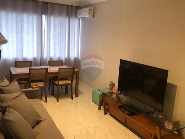 Apartamento 200m da Praia Enseada