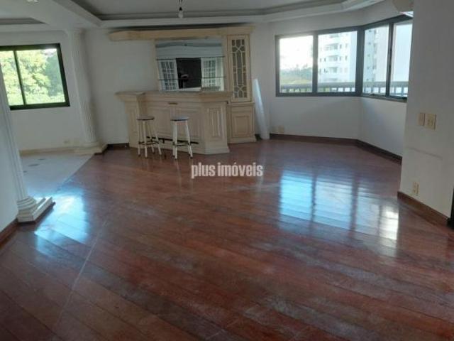 Apartamento 203 m² Perdizes, 4 suítes sendo uma máster, 3 vagas de garagem