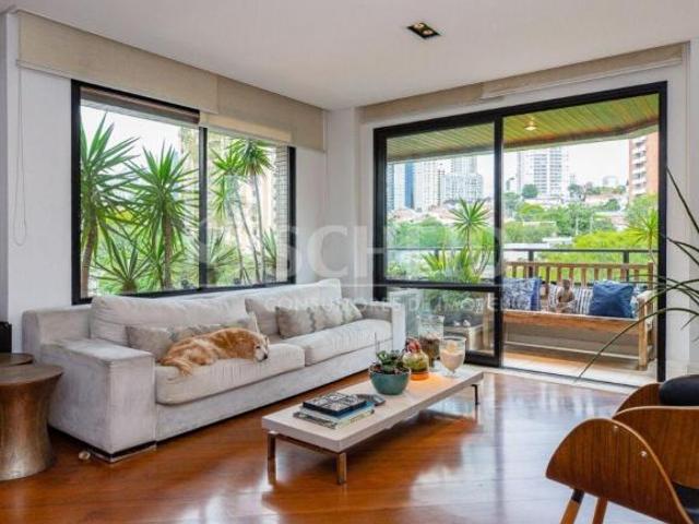 Apartamento 205 m² ? 3 suítes, varanda gourmet e 3 vagas