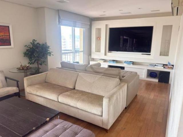 APARTAMENTO 206M² COM 3 SUITES E 4 VAGAS À VENDA EM PERDIZES