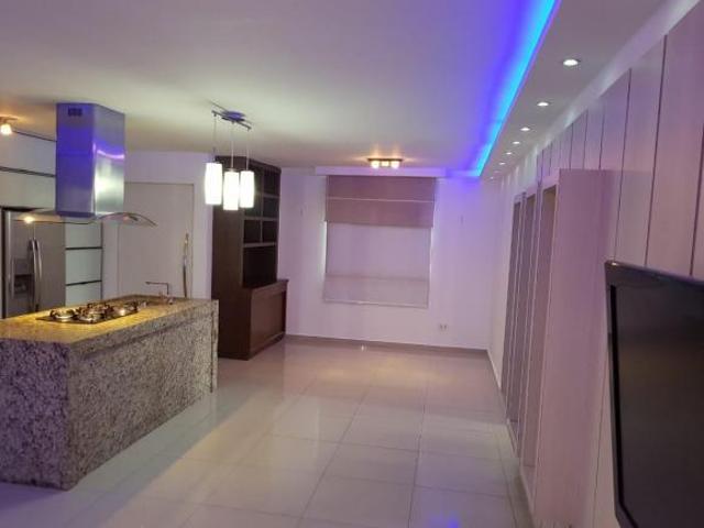 APARTAMENTO 206M² 4 DORM. 2 SUÍTES, 2 VAGAS FIXAS CAMPO BELO /SP