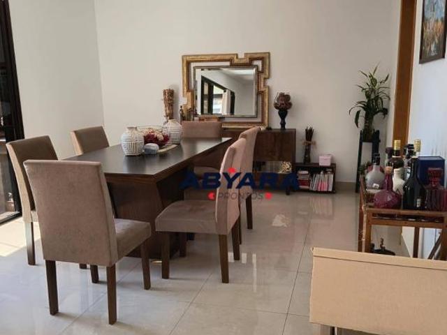 APARTAMENTO 208 M2 04 QUARTOS 04 SUITES 04 VAGAS