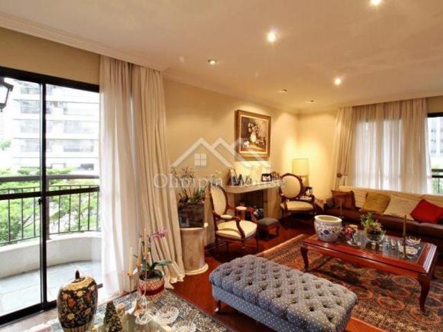 Apartamento 210m², Campo Belo SP | Venda