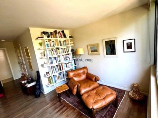 Apartamento 210m, sala 3 ambientes, 4 quartos, 1 suíte, 2 vagas Higienópolis