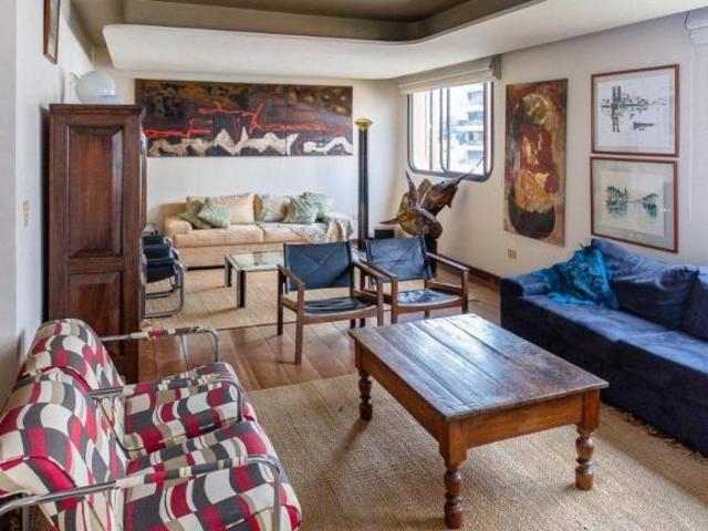 Apartamento 210m, 3 dormitórios, 1 suíte em Moema