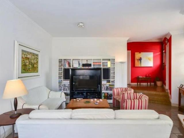 Apartamento 212M², 4Q, 2 Suítes, 4 Banheiros, 3 Vagas, Academia, Piscina, Playground, Gerador, Pet F