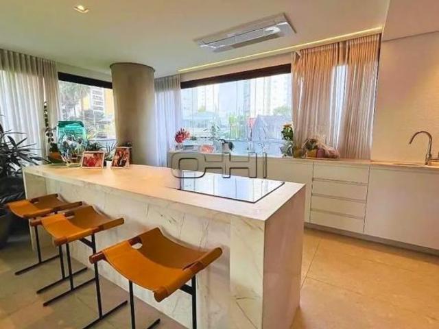 Apartamento 215m², Alto da Lapa SP | Venda