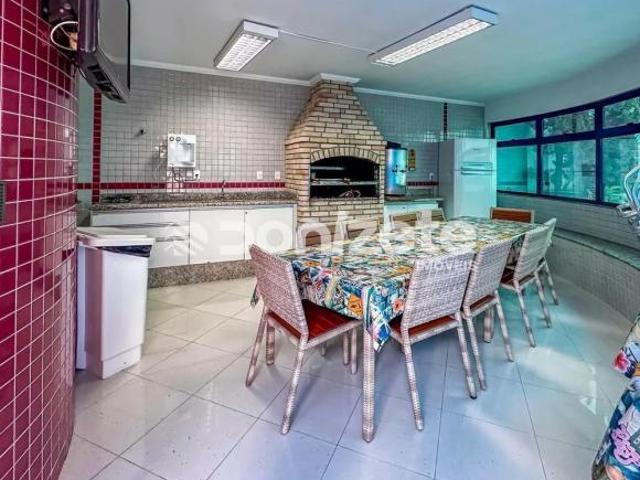 Apartamento 216 m² com 3 suítes, 4 vagas em Vila Bastos, Santo André