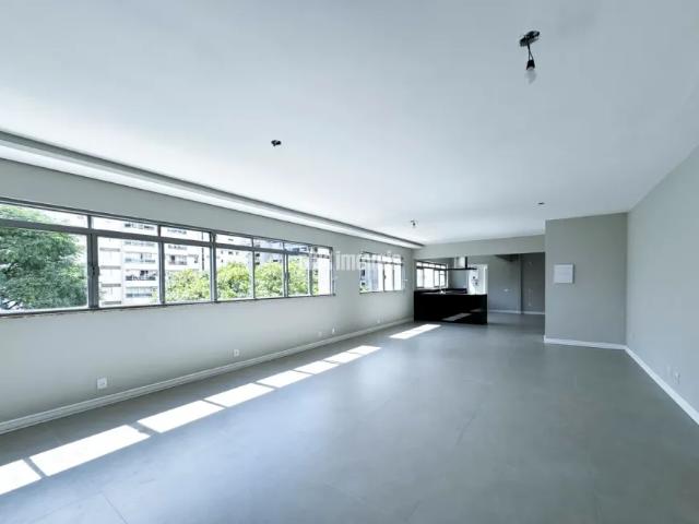 Apartamento 219 m², Higienópolis, 3 dormitórios sendo 1 suíte, 1 vaga de garagem