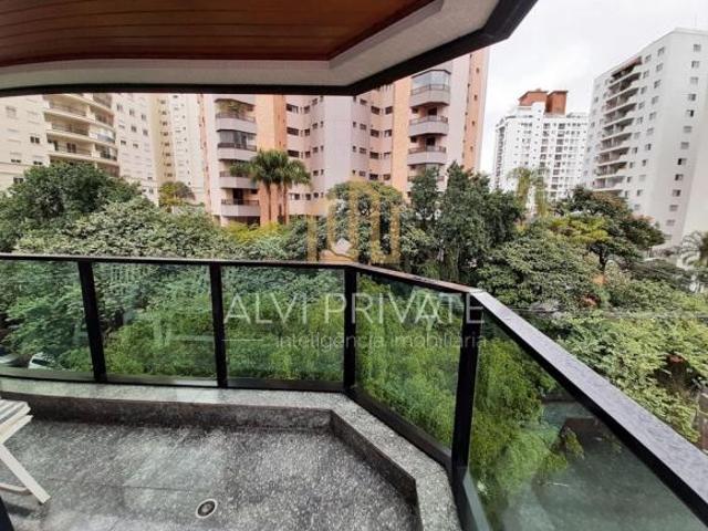 APARTAMENTO 220 M2, 4 DORMITÓRIOS, 4 VAGAS, AMPLA VARANDA, EM PERDIZES