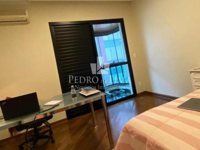 Apartamento 224 m² no Tatuapé, 3 quartos 3 suítes e 4 vagas Condomínio Edifício Paloma