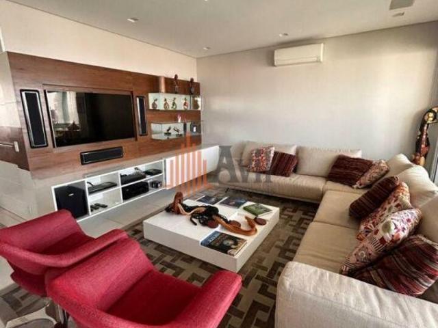 Apartamento 228m² com 4 quartos, 4 suítes, 4 vagas e depósito à Venda na Mooca