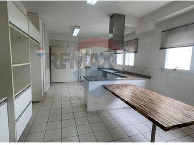 APARTAMENTO 236M2 SENDO 3 SUITES, 4 VAGAS DE GARAGEM E DEPOSITO E VARANDA GOURMET