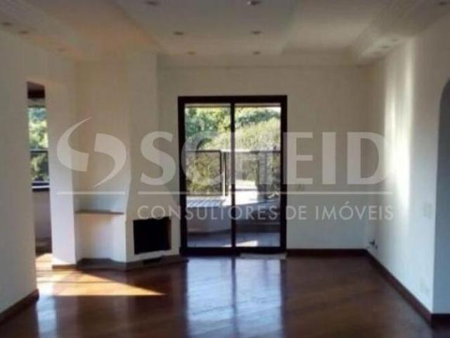 Apartamento 238m², 3 suítes, 4 vagas, depósito, despensa, aceita pets, Moema