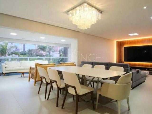 Apartamento · 242 metros quadrados · 3 Suítes · 4 Vagas · Condomínio Praça das águas
