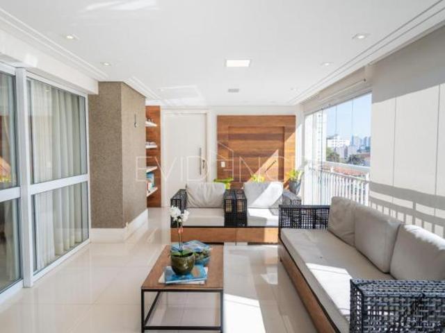Apartamento · 242 metros quadrados · 3 Suítes · 4 Vagas · Condomínio Praça das águas