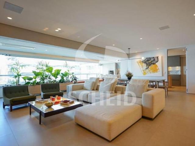 Apartamento 250mt RSVP com 4 suítes !