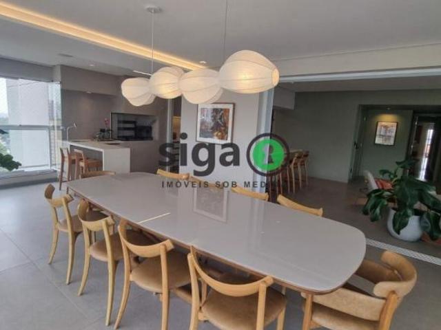 Apartamento 254 metros 4 suítes 4 vagas e lazer completo na Vila Mariana