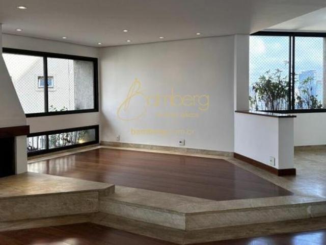 Apartamento 263m² 3 quartos 3 suítes 3 vagas Morumbi Real Parque