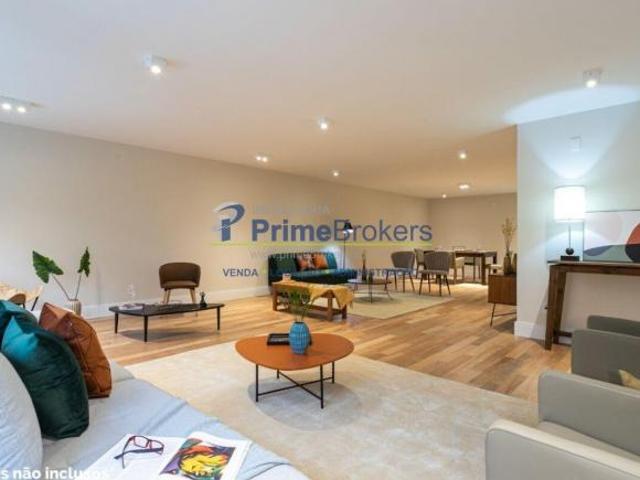 Apartamento, 263m² 4 Dormitórios, 2 Suítes, 2 Vagas, Sacada com Vista Permanente Bela Vista