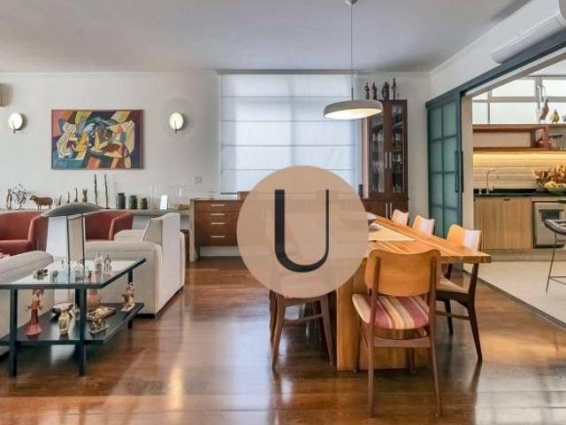 Apartamento 270 m² em Higienópolis – 3 Dorms 2 Suítes, 2 Vagas, reformado