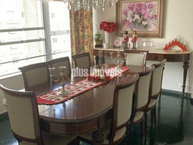 Apartamento 275 m², Higienópolis, 4 Dormitórios sendo 2 suítes, 4 vagas de garagem
