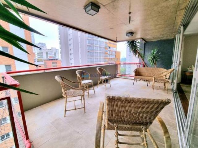 Apartamento 276m² 03 dormitórios 03 suítes 03 vagas Moema Pássaros
