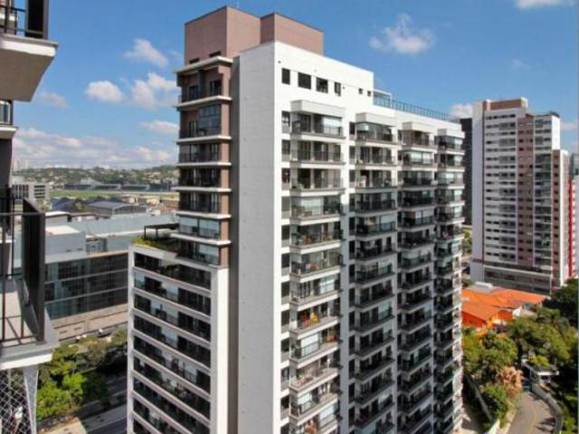 Apartamento 28 m² 1 dormitório, varanda a 400 metros da estação Faria Lima