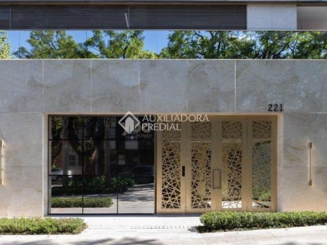 Apartamento 291m² no Moinhos de Vento com 3 suítes e 3 vagas