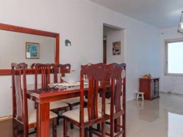 APARTAMENTO 2 DOR. AMPLAS PEÇAS EM OTIMA LOCALIZAÇÃO DE FRENTE COM MUITO SOL