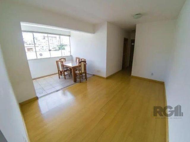 Apartamento 2 dorm 64 m² uma vaga Centro histórico