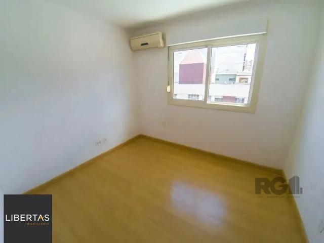 Apartamento 2 dorm 64 m² uma vaga Centro histórico