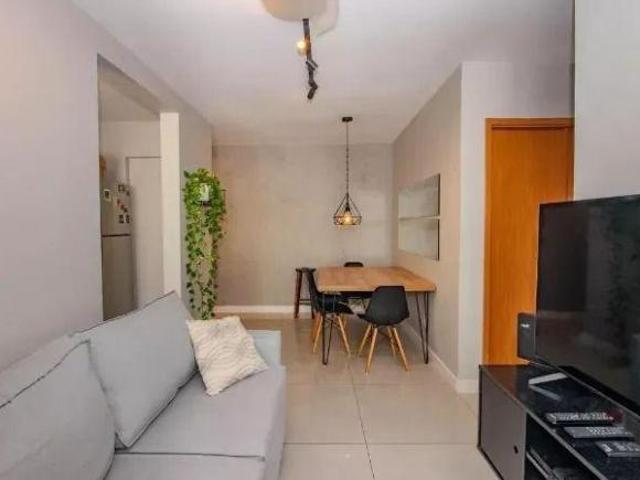 Apartamento 2 Dorm com Elevador e Vaga na Protásio Alves