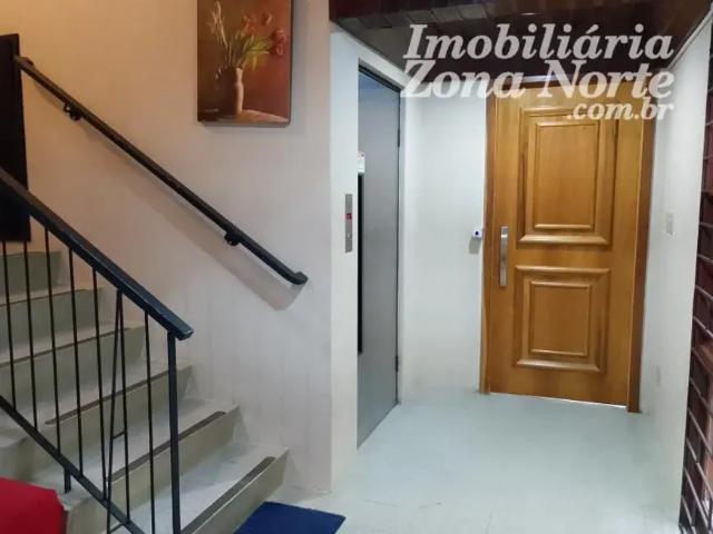 COBERTURA DUPLEX MOBILIADA, bem localizado nas proximidades da Imobiliária Zona Norte. Conta c/ 2 do