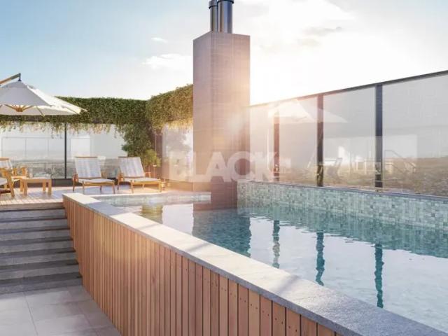 Apartamento 2 dormitórios com sacada no Centro de Torres RS