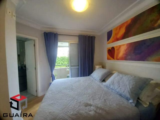Apartamento 2 Dormitórios em Indianópolis com 75m²