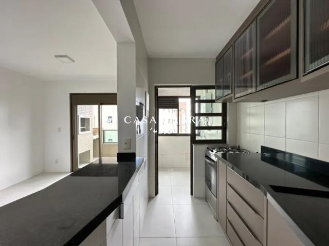Apartamento 2 dormitórios 1 suíte e 2 vagas Agronômica