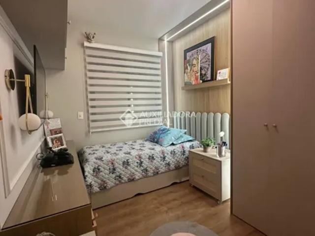 Apartamento 2 dormitórios 89m2 privativos 1 vaga de garagem no bairro Campinas
