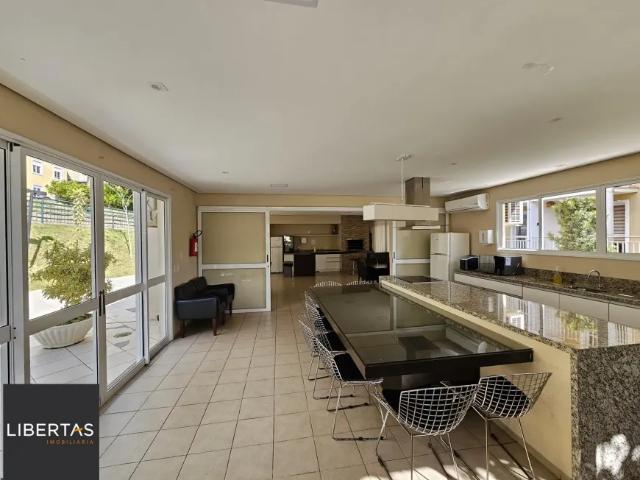 Apartamento 2 dormitórios mobiliado com vaga e elevador no Alto Petrópolis