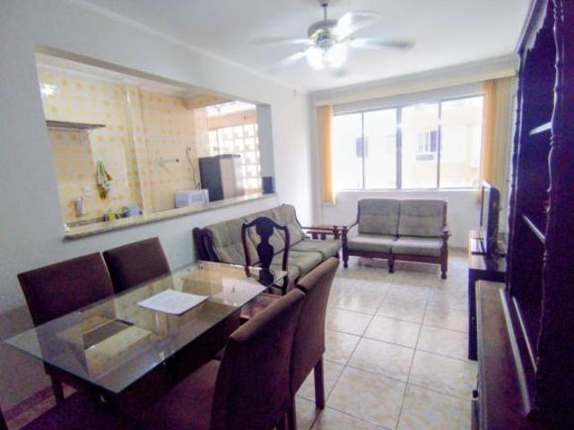 Apartamento 2 dormitórios mobiliado no Embaré, e pronto para morar!