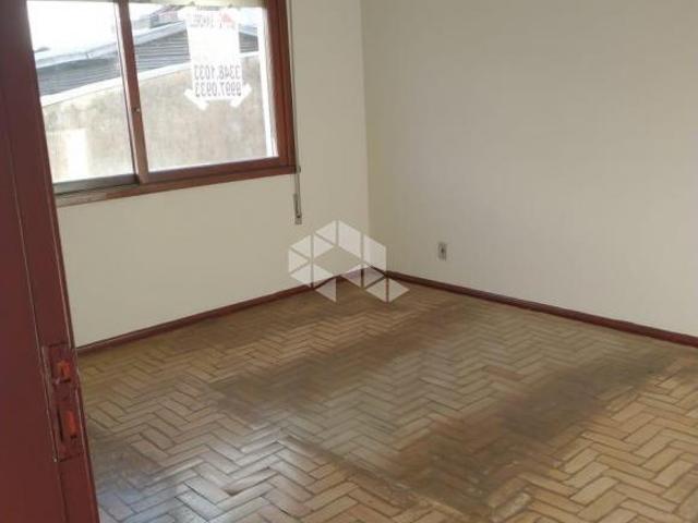 Apartamento 2 dormitorios na Av. Benno Mentz, proximo triângulo Assis Brasil