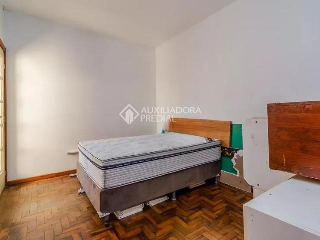 Apartamento 2 dormitórios na Cidade Baixa