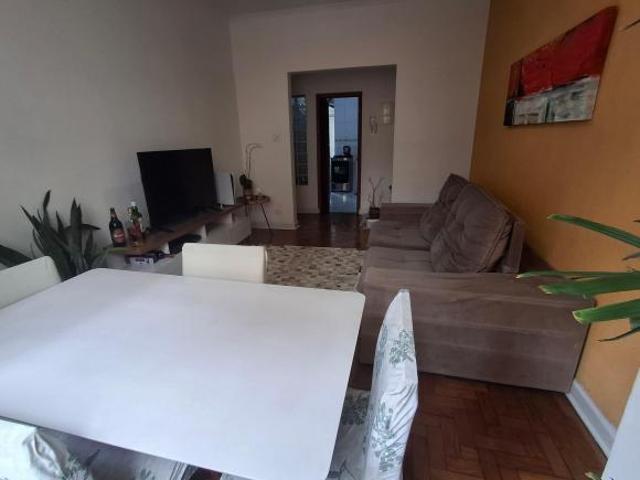 Apartamento 2 dormitórios na quadra da praia Boqueirão