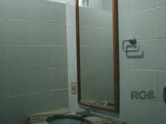 Apartamento 2 dormitórios, na república, próximo Rua Lima e Silva