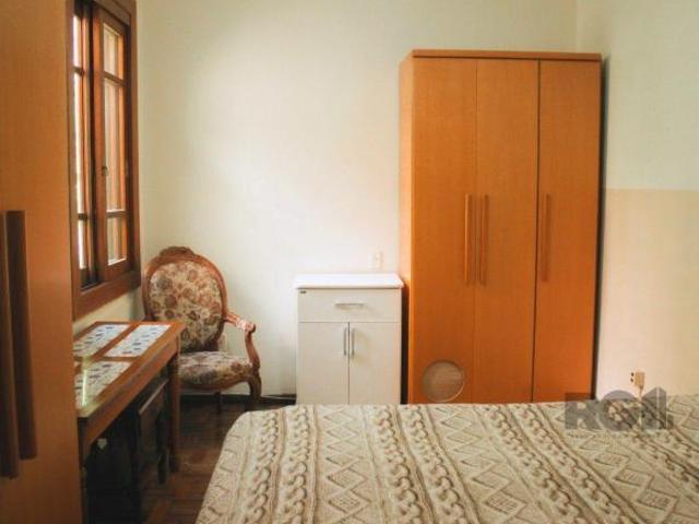Apartamento 2 dormitórios,na república,próximo Rua Lima e Silva