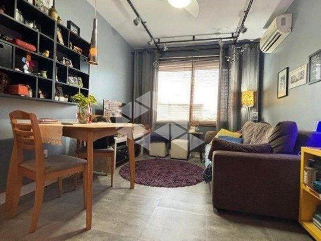 APARTAMENTO 2 DORMITÓRIOS NO MENINO DEUS