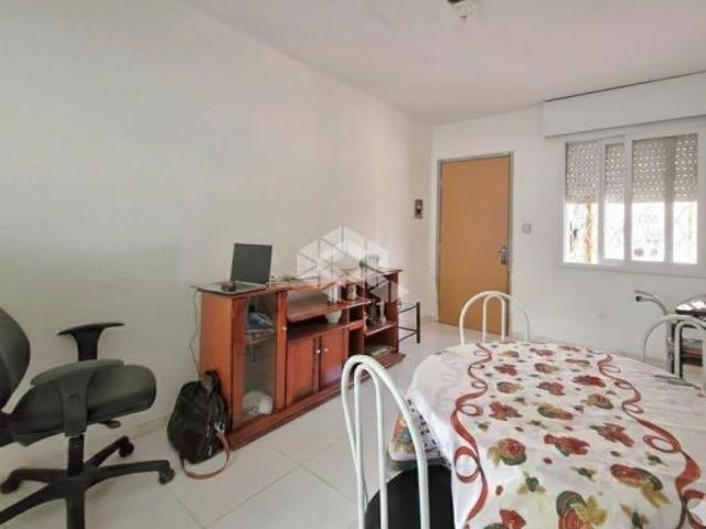 Apartamento 2 dormitórios no bairro Humaitá, em Porto Alegre