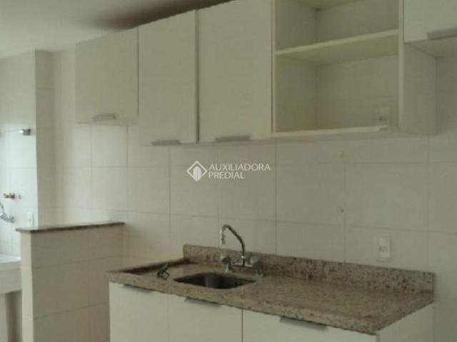 Apartamento 2 dormitórios no Bairro Pátria Nova, em Novo Hamburgo