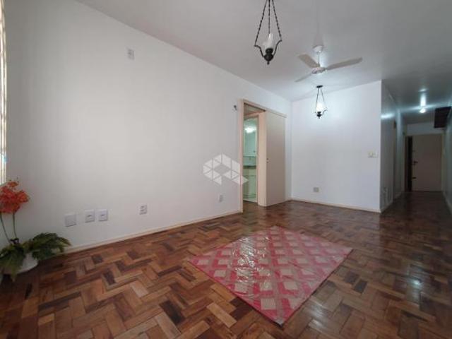 Apartamento 2 dormitórios no bairro Santana, próximo ao Hospital de Clinicas